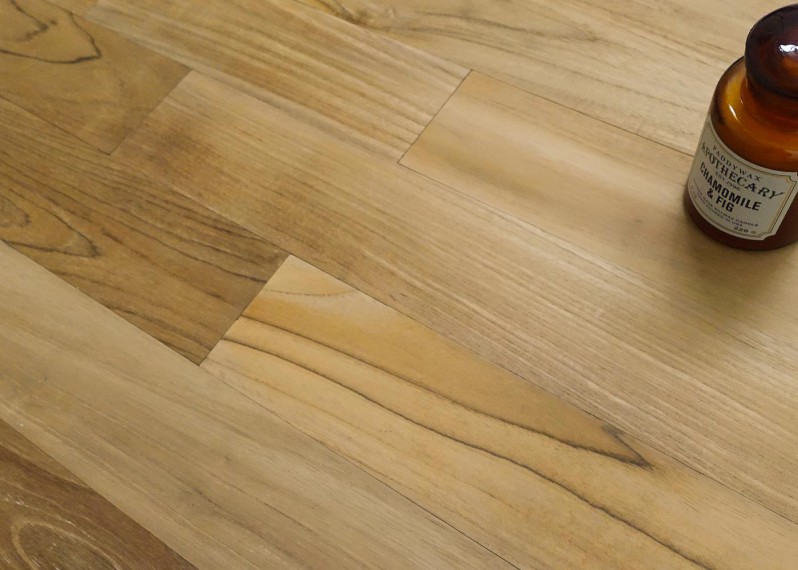 Parquet Teck vernis mat - La Parqueterie Nouvelle